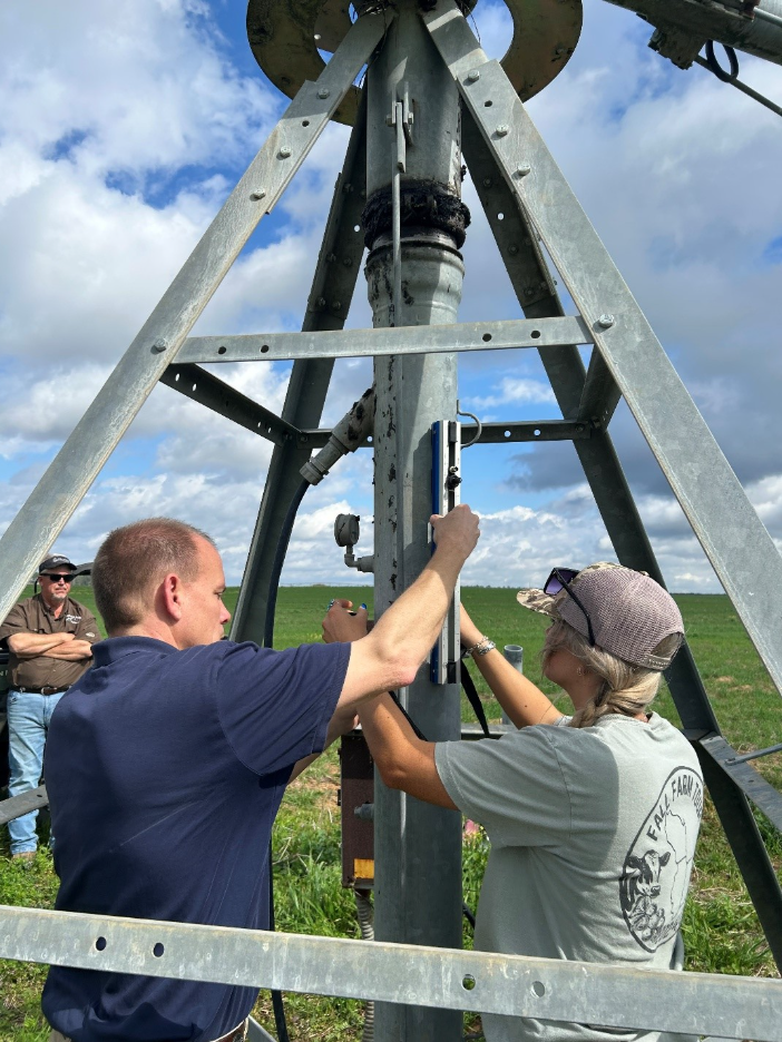 Pivot Uniformity Testing with Mobile Irrigation Lab | Extension ...